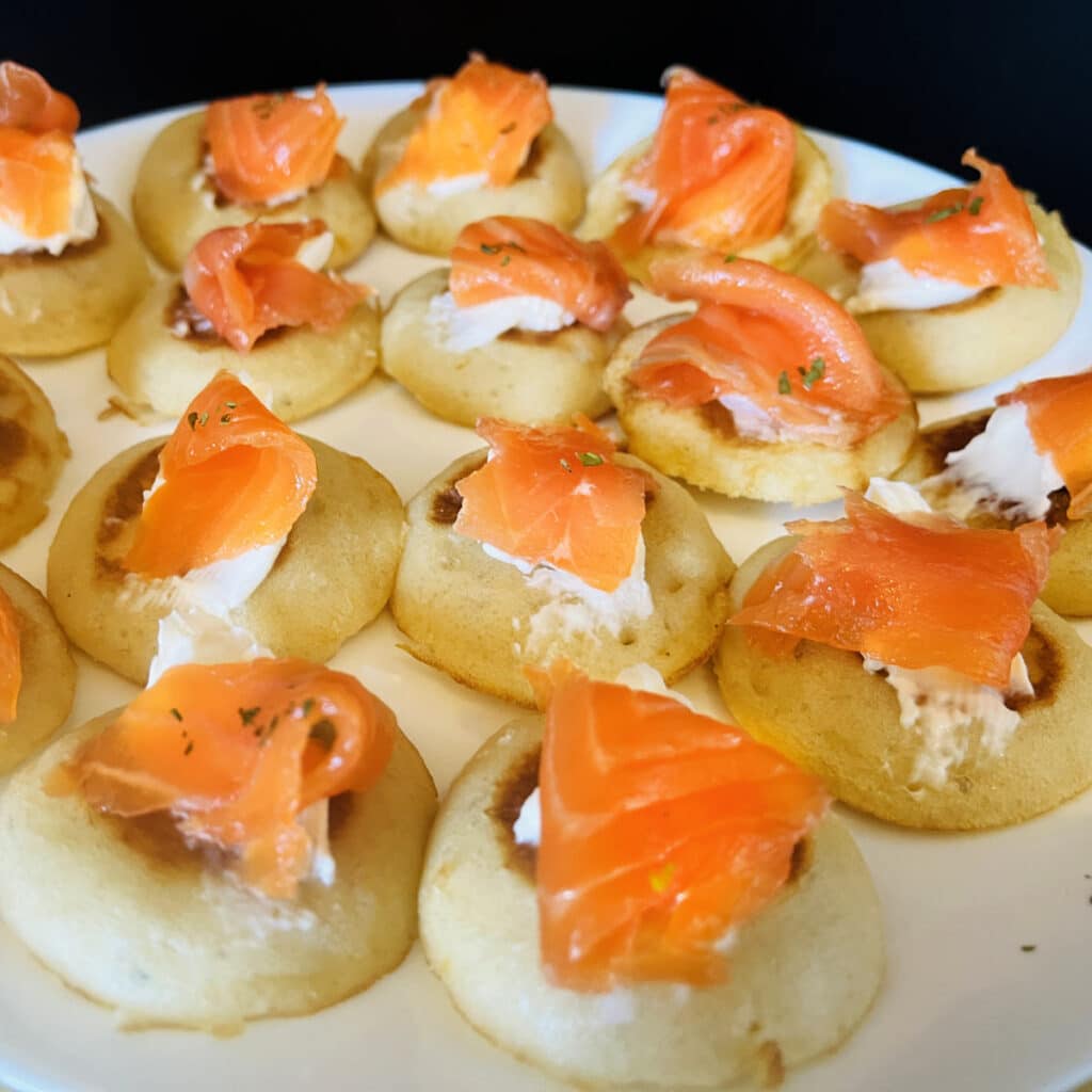 Smoked salmon canapés